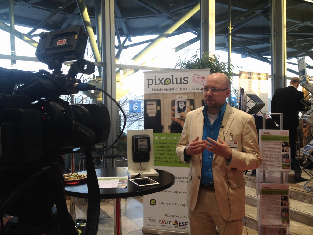 pixolus » Mit Zählerstands-Demo und Logo-Keksen auf der CeBIT Press Preview - Datenerfassung und ...